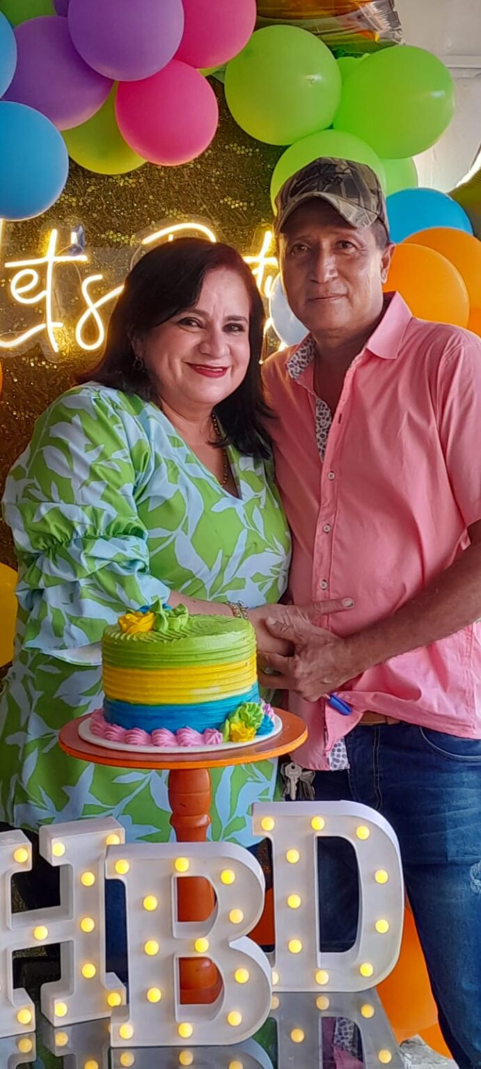 Cumpleaños de Daisy Ibáñez Pérez, acompañado de su esposo Johnny ...