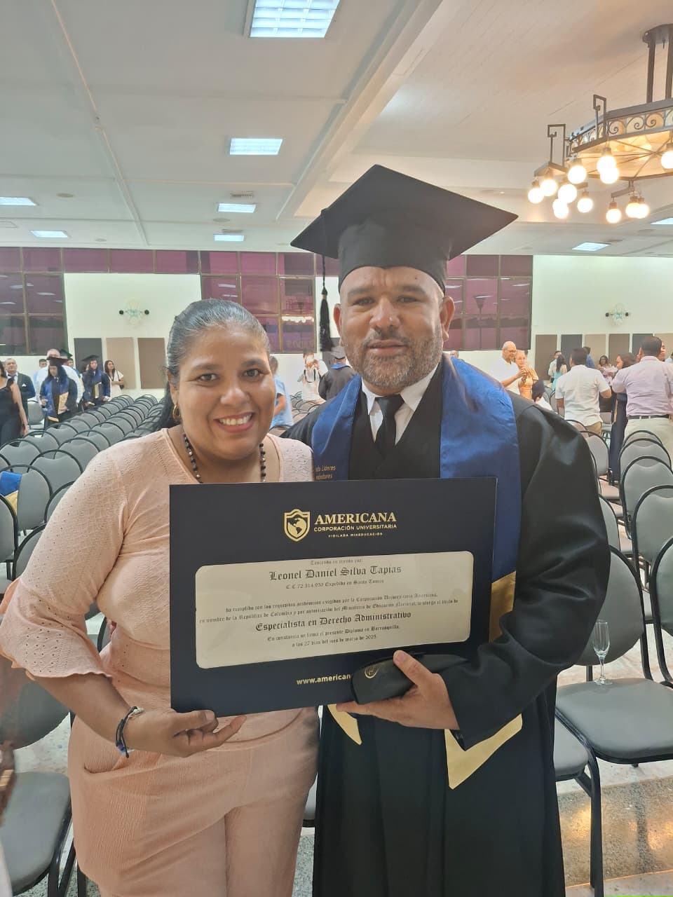 Leonel Silva Tapias, se graduó de especialista en Derecho ...